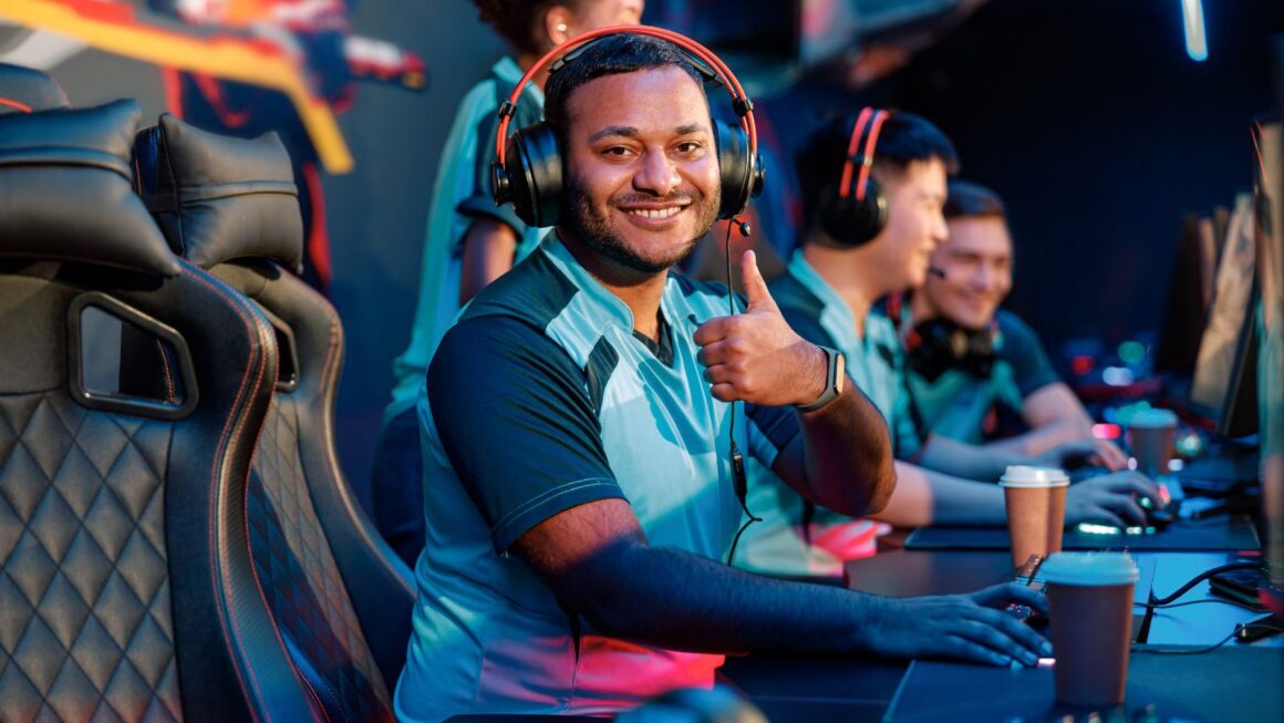 The Evolution of Esports Tournaments: From LAN Parties to Global Arenas ...